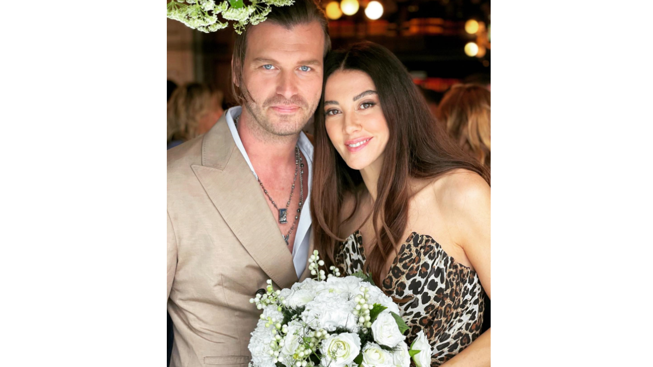 Kıvanç Tatlıtuğ ve Başak Dizer, oğulları Kurt Efe ile tatilde - Magazin ...